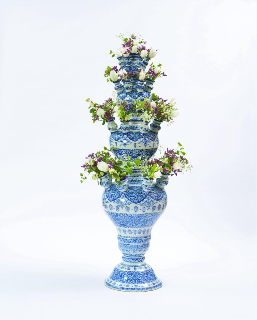 Large Delftware Vase to Minneapolis – Aronson Antiquairs of Amsterdam ...