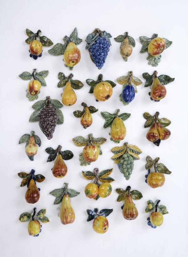 •D1948. A Collection of Models of Fruit – Aronson Antiquairs of ...