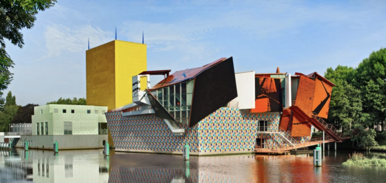 Groninger Museum – Aronson Antiquairs of Amsterdam | Delftware | Made ...