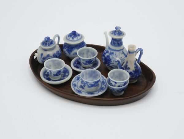 Delft Trays – Aronson Antiquairs of Amsterdam | Delftware | Made in Holland