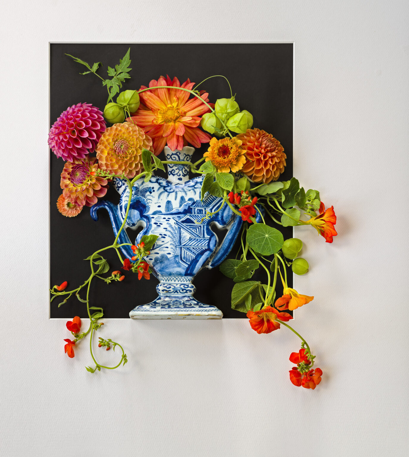 The fan-shaped flower holder: form, function and international origins ...